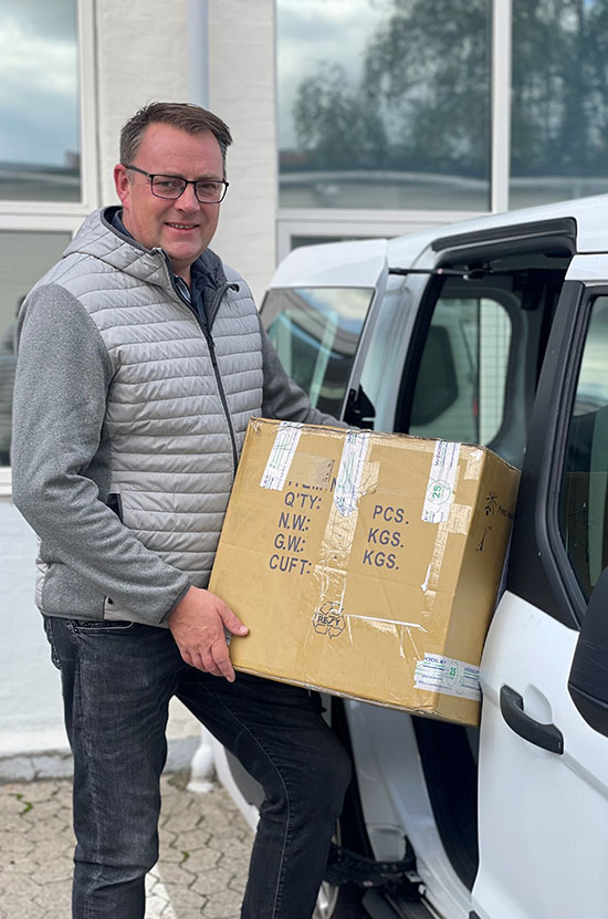 Dyrlæge med hånden på kogepladen | Fagmagasinet DYRLÆGEN